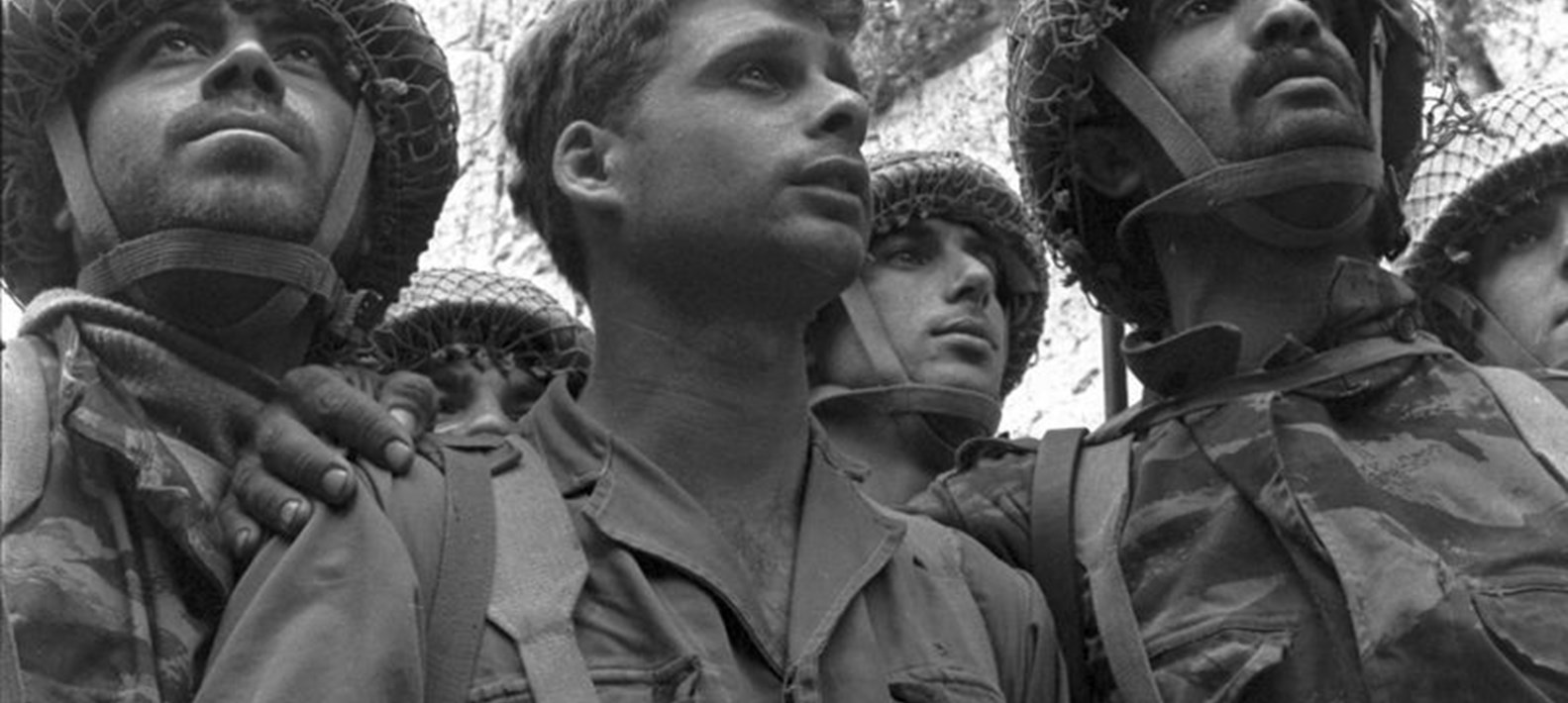 The Story Behind the Iconic Photo | IDF